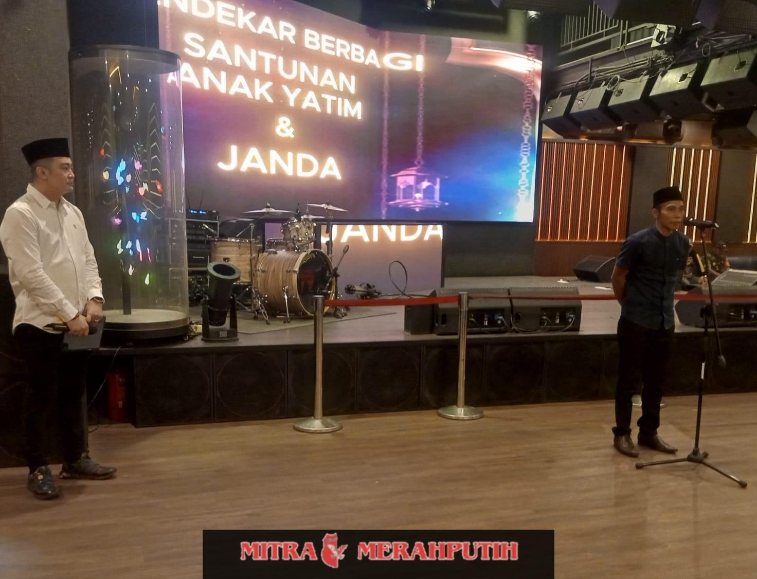 Pendekar Cafe Rutin Gelar Santunan untuk Anak Yatim dan Lansia di Curug ...